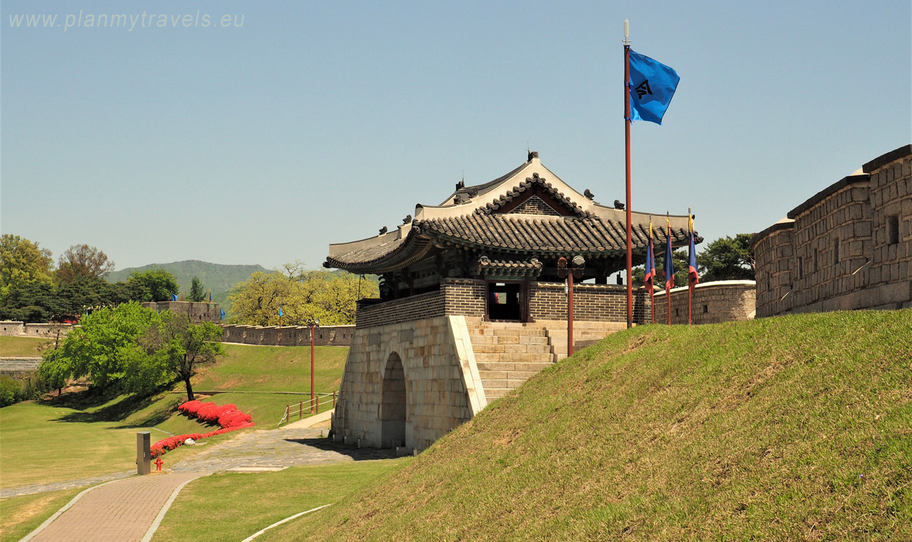 South Korea, Suwon Hwaseong Fortress - blog: PlanMyTravels.eu
